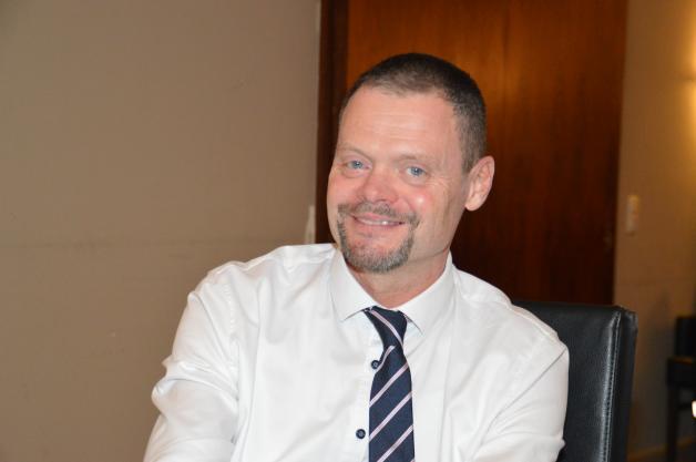 Leiter klärt über umstrittene Abschiebehaft in Glückstadt auf