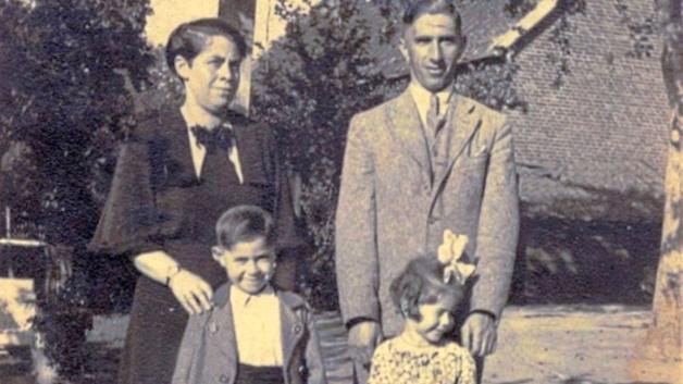 Stolpersteine erinnern in Bramsche jetzt an jüdische Familie Voss