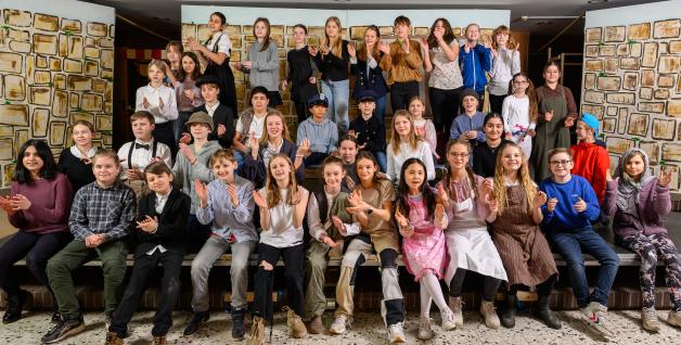 Musical: 60 Schüler der JBS in Pinneberg zeigen „Die Rote Zora“