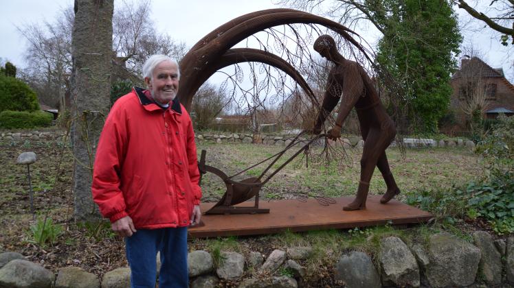 Kunst: Heinz Raudies erinnert an das Aussterben der Kleinbauern