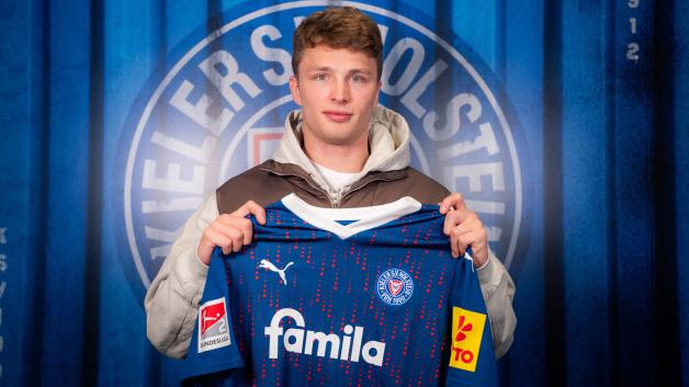 Fiete Arp von Holstein Kiel blickt hoffnungsvoll nach vorn