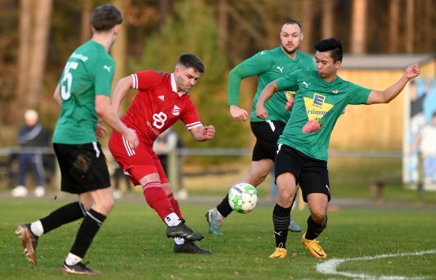 Vier Stunden, fünf Spiele: Groundhopping in Fußball-Neumünster