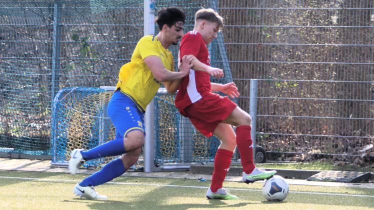Fußball-Bezirksliga: TuS Holstein gewinnt beim SV Eidelstedt