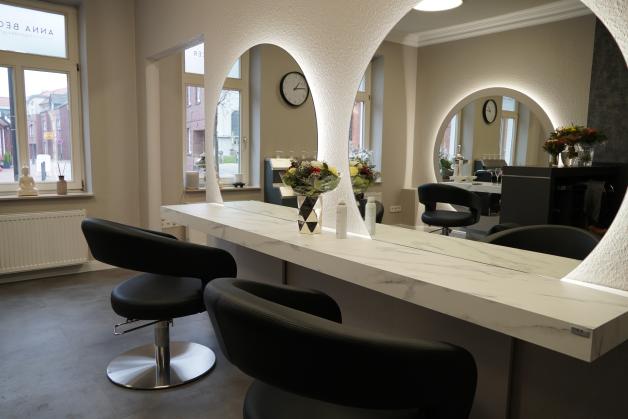 Neuer Friseur in Haren: „Anna Becker Hairdesign“ eröffnet am Dom