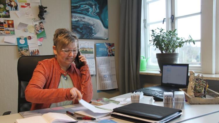 Telse Friedrichsen-Ertzinger ist Dorfkümmerin in Risum-Lindholm