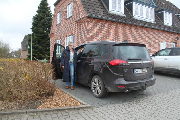 Telse Friedrichsen-Ertzinger ist Dorfkümmerin in Risum-Lindholm