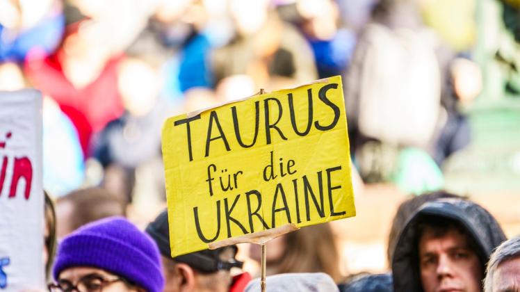 Streit über Taurus-Raketen für Kinder erklärt