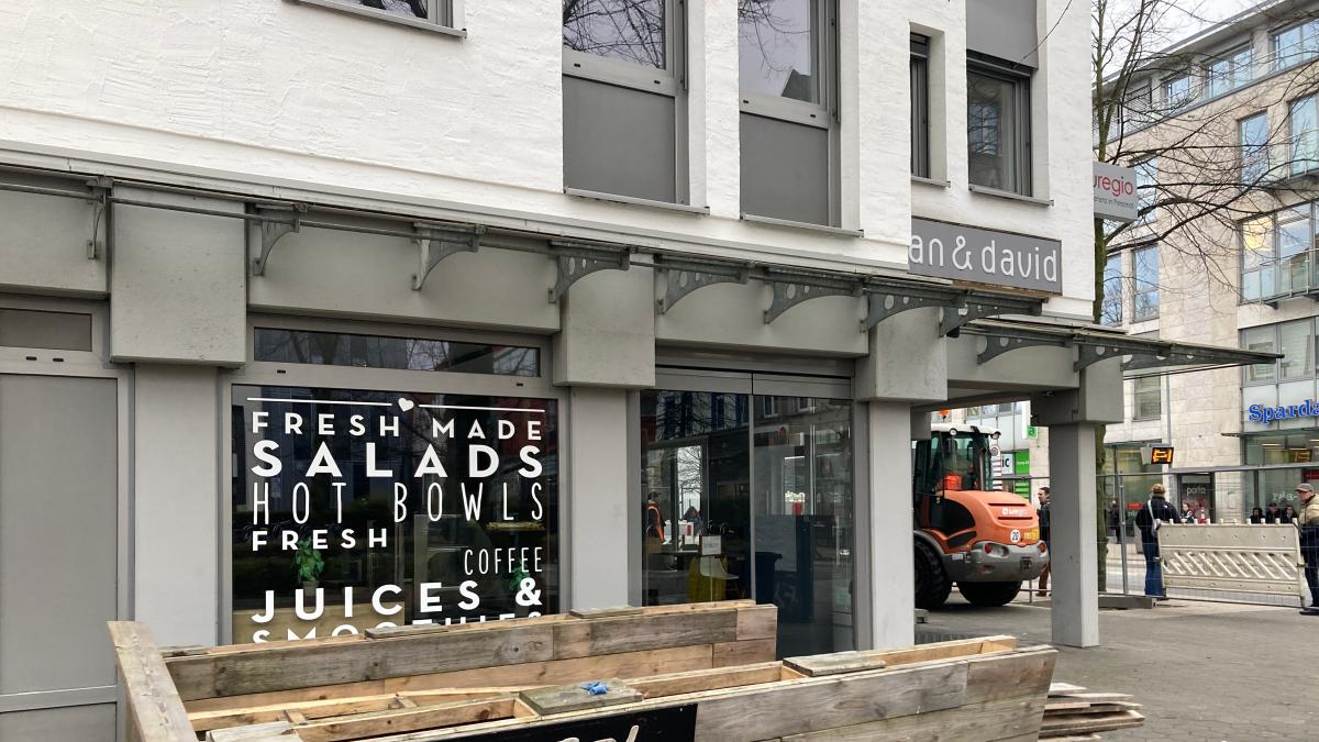 Wann öffnet das Restaurant Dean & David in Osnabrück wieder?