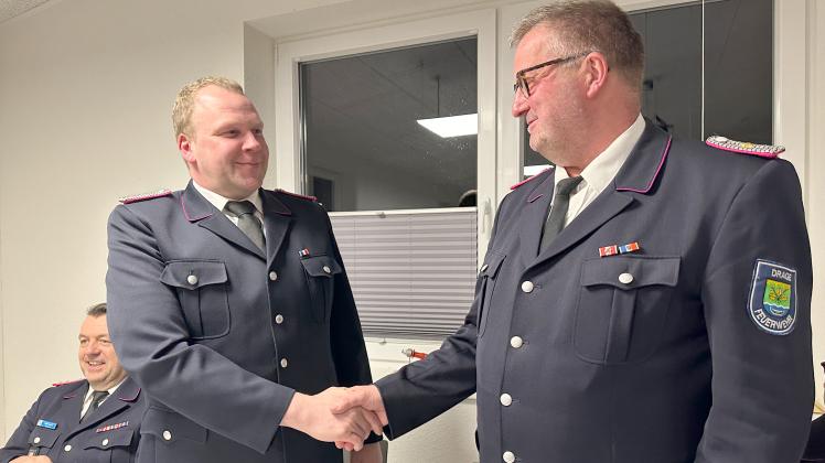 Björn Albers ist der neue Wehrführer der Feuerwehr in Drage | SHZ