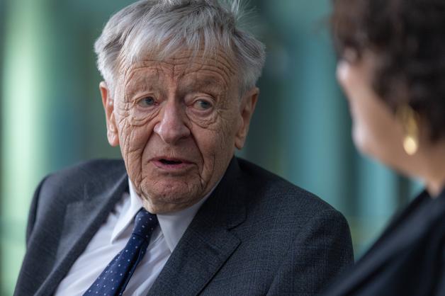 Kindertransporte: Wie Lord Dubs und Hella Pick der Shoa entkamen