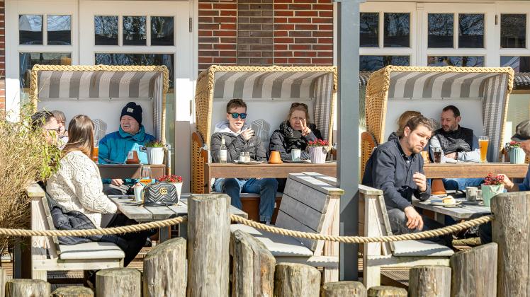Ostern 2024: St. Peter-Ording füllt sich zusehends | SHZ