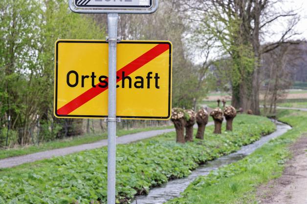 Geschlossene Ortschaft: Kurioses Schild am Ortseingang in Hagen