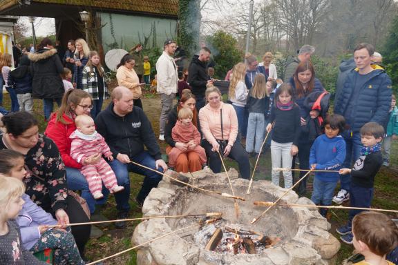 Die schönsten Fotos vom Osterfeuer bei Menkens in Hoykenkamp