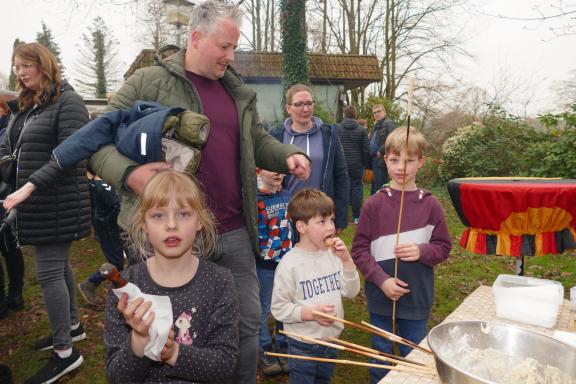 Die schönsten Fotos vom Osterfeuer bei Menkens in Hoykenkamp