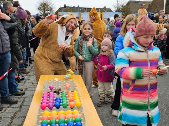 Eierlaufen in Kampen in Bildern: So feiert Sylt Ostern 2024
