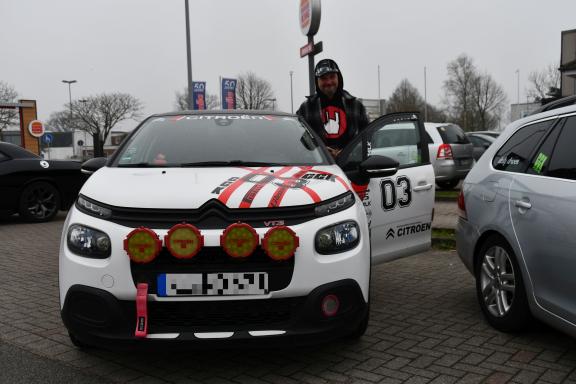 Von Opel bis Dodge: So vielfältig war das Tuning-Treffen der „Funmakers ...