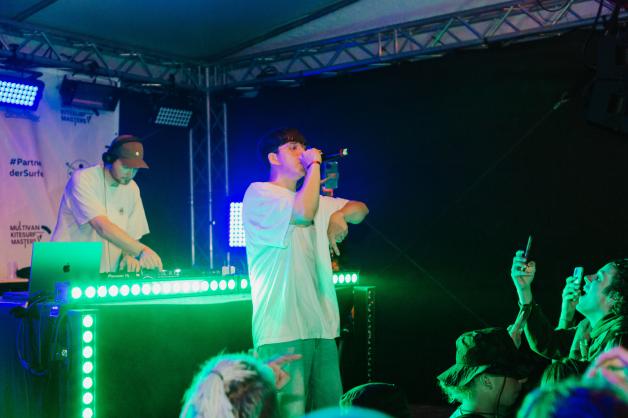 Rooftop: Rendsburger Rapper Yong Casso landet Hit auf Spotify