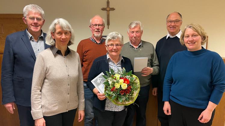 Cäclienchor Voltlage ehrt Maria Hüls und Hermann Grothaus