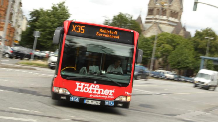 Hamburgs Linienbusse sind viel langsamer als noch vor 20 Jahren