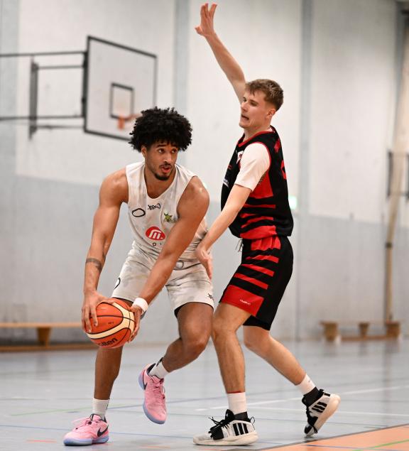 Basketballer des TuS Bramsche gewinnen Pokalderby in Quakenbrück