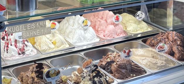 Eis-Essen in Wedel: Neue Eisdiele am Schulauer Hafen