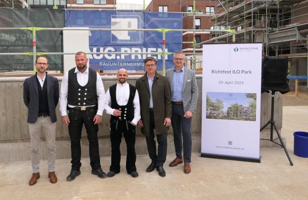 Pinnebergs Ilo-Park auf Zielgeraden: Richtfest für 126 Wohnungen