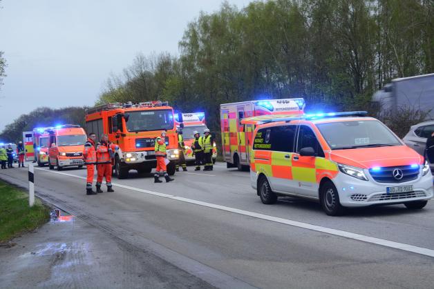 Schwerer Unfall auf A24 zwischen Reinbek und Hamburg
