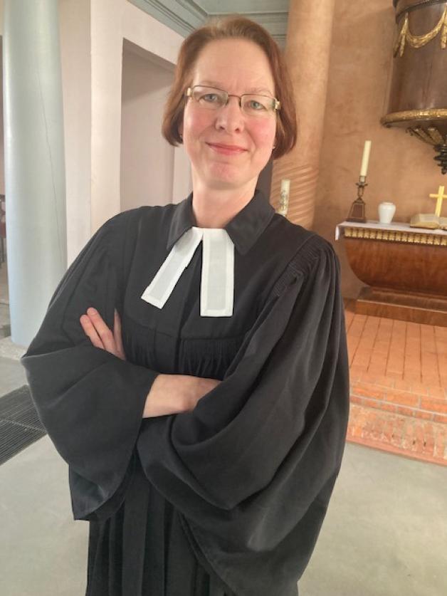 So geht Quickborns Pastorin Claudia Weisbarth mit Hetze um