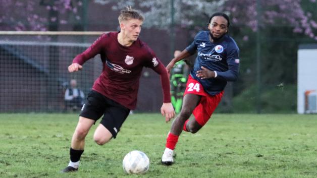 Fußball-Bezirksliga: FC Elmshorn schlägt VfL Pinneberg