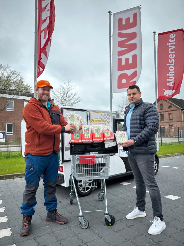 Die Initiative „Agrill“ zu Gast bei der Elmshorner Tafel