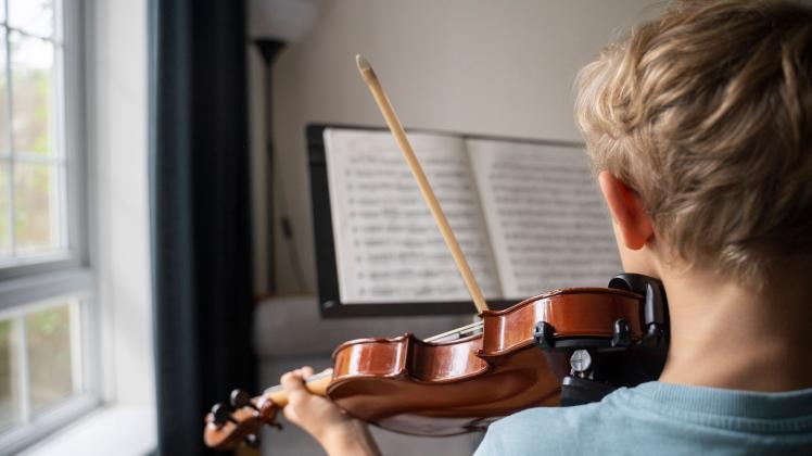 Musikinstrument lernen: Das sollten Eltern wissen