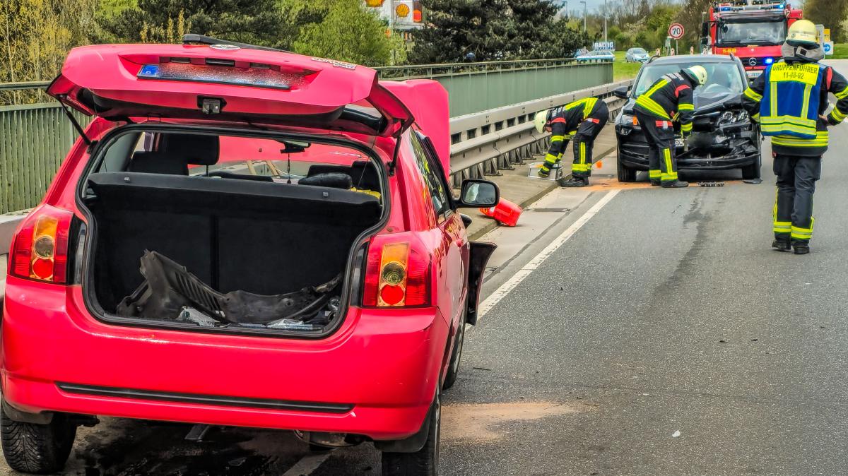 Zwei Verletzte nach Unfall auf der B77 zwischen Busdorf und Jagel