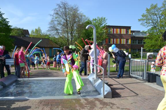 Eröffnung des Freibads Quickborn und des Freibads Ellerau