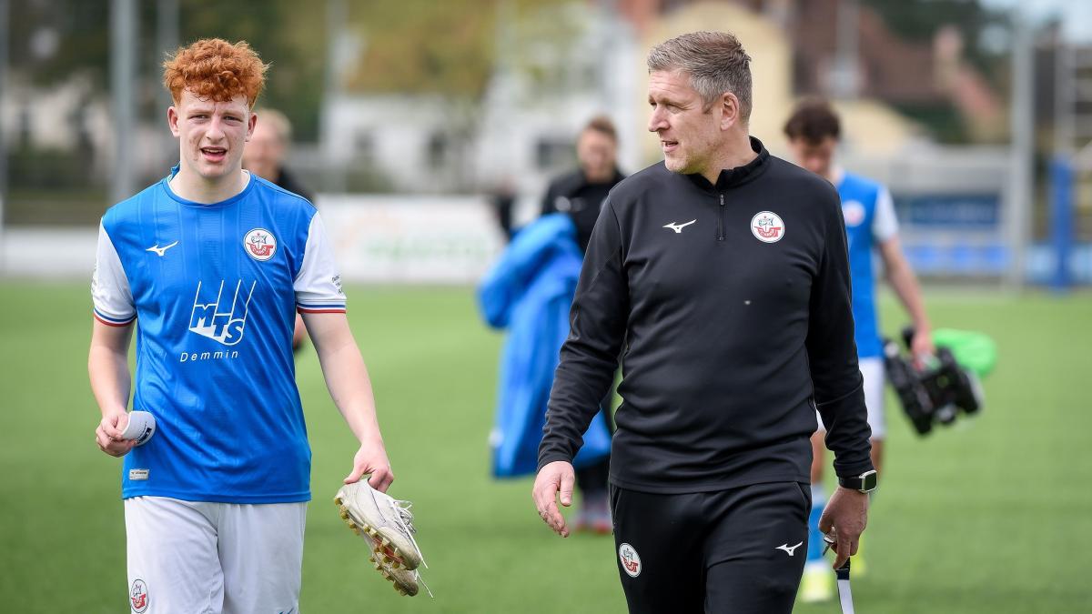 Hansa Rostock schlägt mit der besten Saisonleistung Dynamo Dresde | NNN