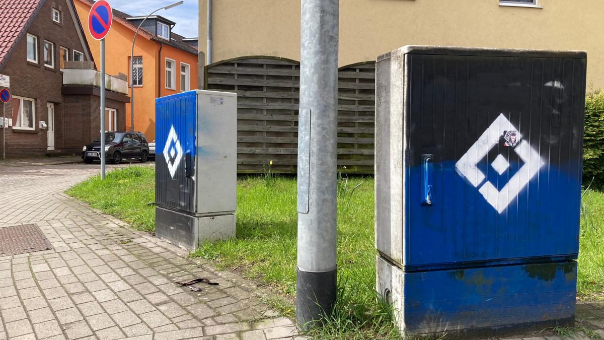 Elmshorn in Blau-Weiß-Schwarz: Überall HSV-Graffiti