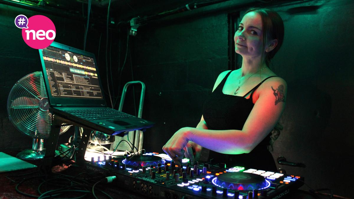 DJane Luna: Jasmin Thiessen im Vineta in Busdorf auf