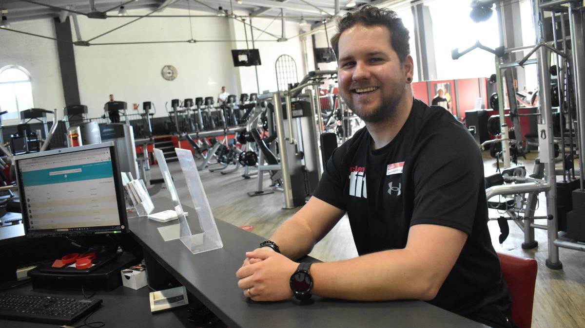 Clever fit in Itzehoe: Geschäftsführer Kevin Hansen hat viel vor