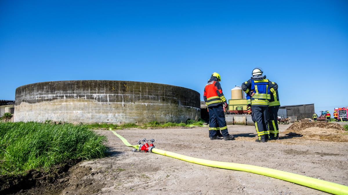 Mindestens 50 Kubikmeter Gülle in Stolk ausgelaufen