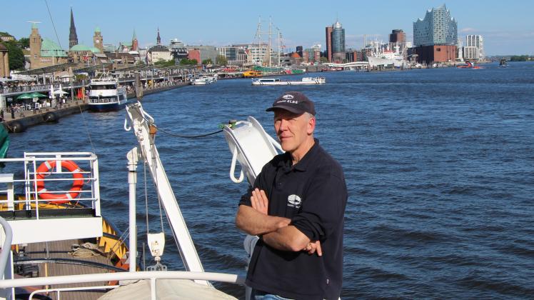 An Bord des Hochseeschleppers Elbe beim Hamburger Hafengeburtstag