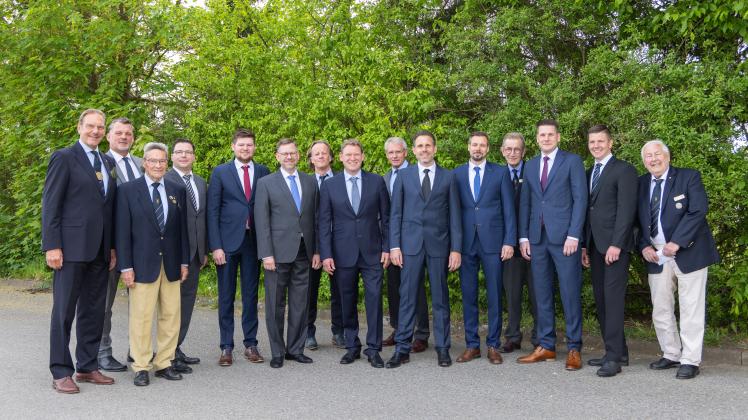 Die Jacoby Bürgergilde hat acht neue Brüder