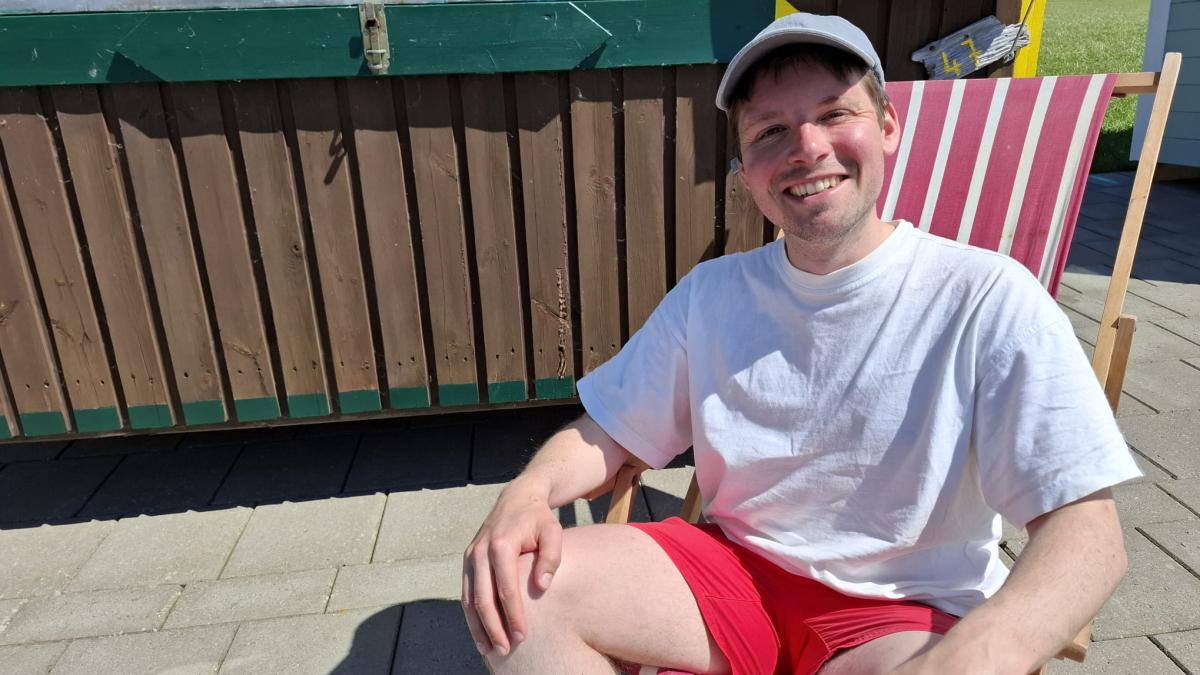 Etwas wie Helge Schneider: Frith Vogel aus Niebüll mit neuem Song