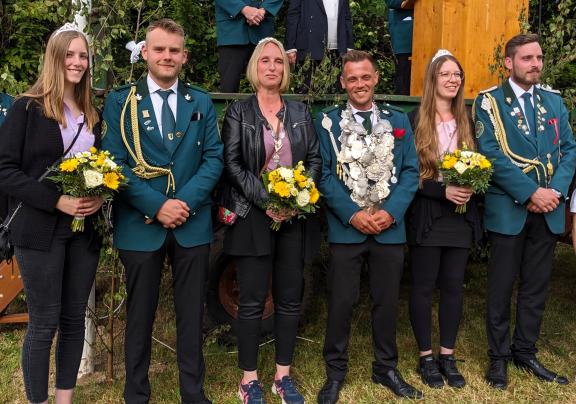 Tradition und Spaß: Schützenfest in Holsten-Mündrup in Bildern