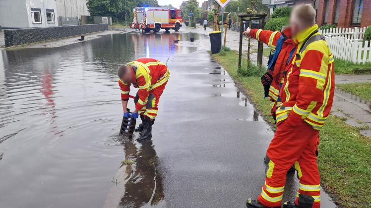 Dithmarschen: Starkregen sorgt für Feuerwehreinsatz in Marne