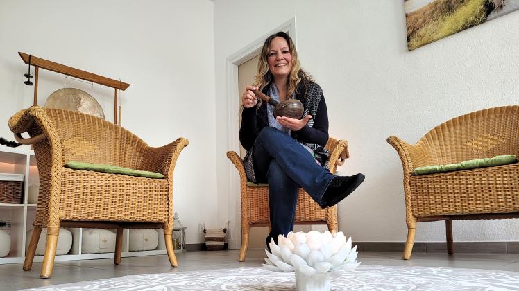 Heilpraktikerin aus Hohenaspe lindert mit Achtsamkeit Schmerzen