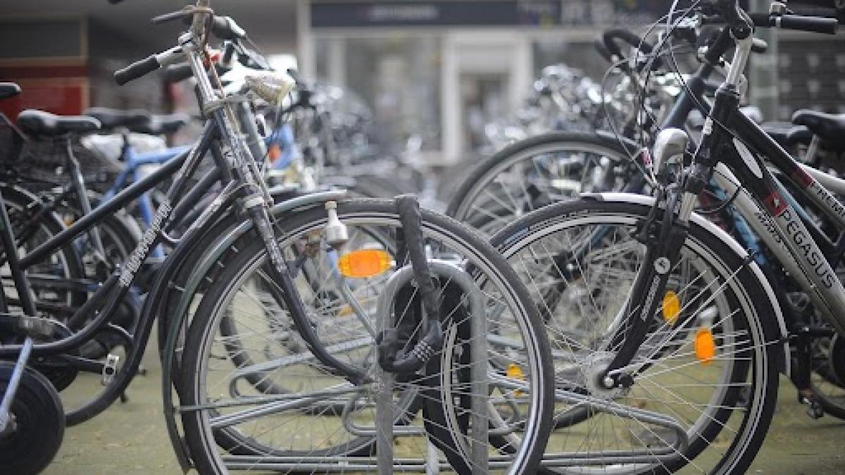 Noch dieses Jahr: 330 neue Radständer für Elmshorns Holstenplatz