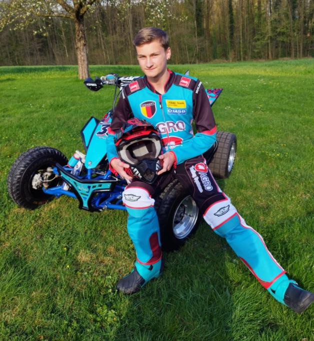 Grasbahnrennen 2024 in Osnabrück: Mico Ricker startet auf Quad