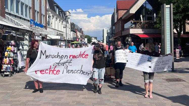 Kleine Punk-Demo auf Sylt – Mann soll Hitlergruß gezeigt haben