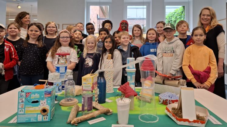 Grundschüler aus Niebüll bauen ein Zukunftsmodell der Stadt | SHZ