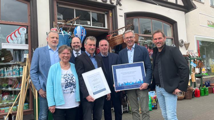 Klein-Karstadt in Wilster: Viele Gratulanten zum großen Jubiläum