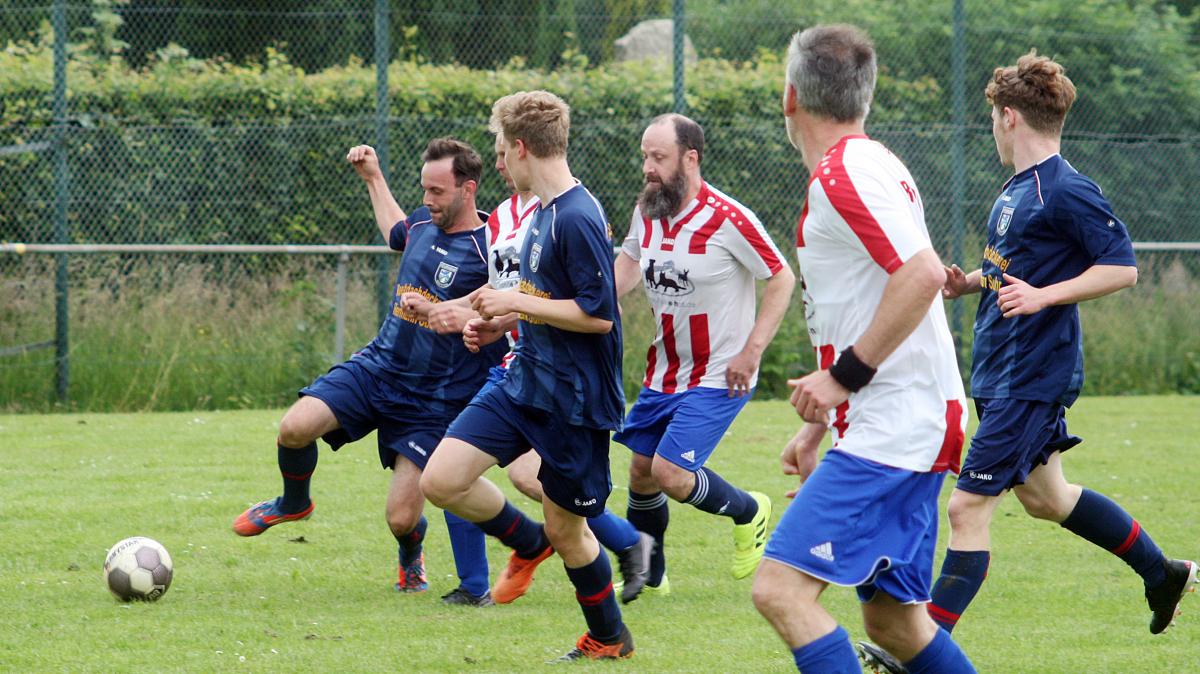 Titel verloren: Schenefeld nimmt Elmshorner Wehr den Pokal weg | SHZ